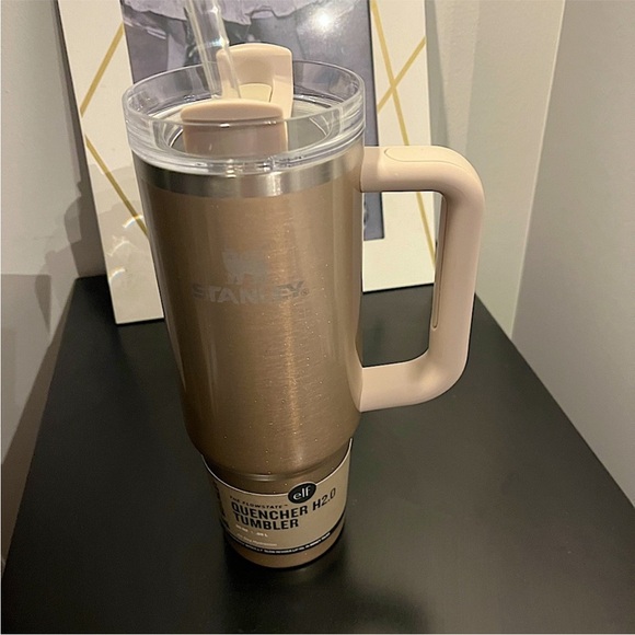 Stanley | Other | New Collab Stanley Elf And Target Ready To Ship ...